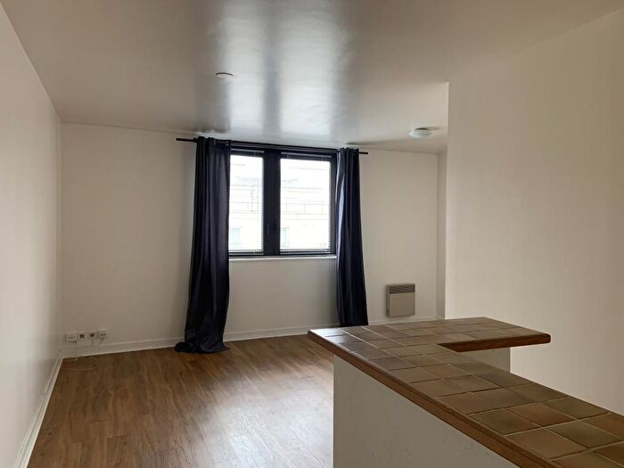 Appartement 1 pièce à louer à Nantes, Saint-Clément, Jardin des plantes, Caserne Lamoricière