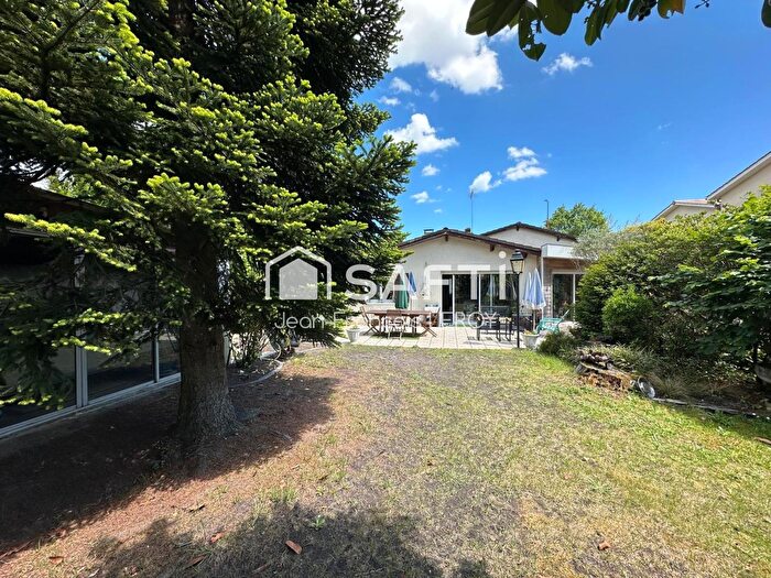 Maison 5 pièces à vendre - Saint-Médard-en-Jalles, Centre-ville