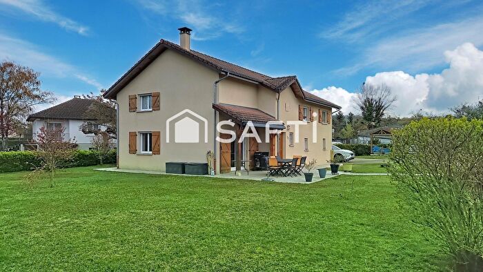 Maison à vendre - Aoste - 6 pièces - 4 chambres