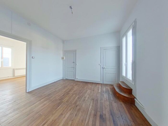 Appartement à louer - Tours, Lakanal, Strasbourg - 2 pièces - 1 chambre