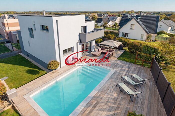 Maison à vendre - Soultz-Haut-Rhin - 7 pièces - 4 chambres