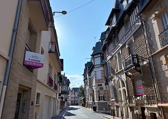 Appartement à vendre - Trouville-sur-Mer, Plages, Promenade des Planches, Bon Secours - 1 pièce