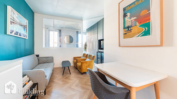 Appartement à vendre - Courbevoie, Hôtel de ville - 1 pièce