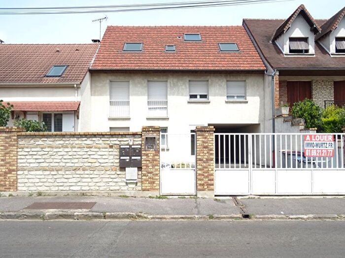 Appartement à louer - Savigny-sur-Orge, Plateau - 3 pièces - 2 chambres