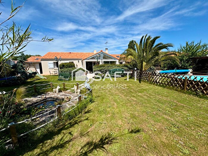 Maison à vendre - Les Sables-dOlonne - 5 pièces - 3 chambres