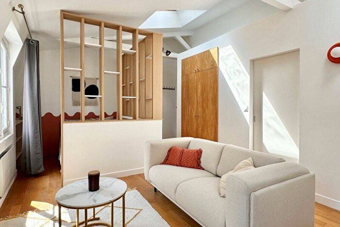Appartement 1 pièce à louer - Clichy-Trinité, Paris 9ème arrondissement