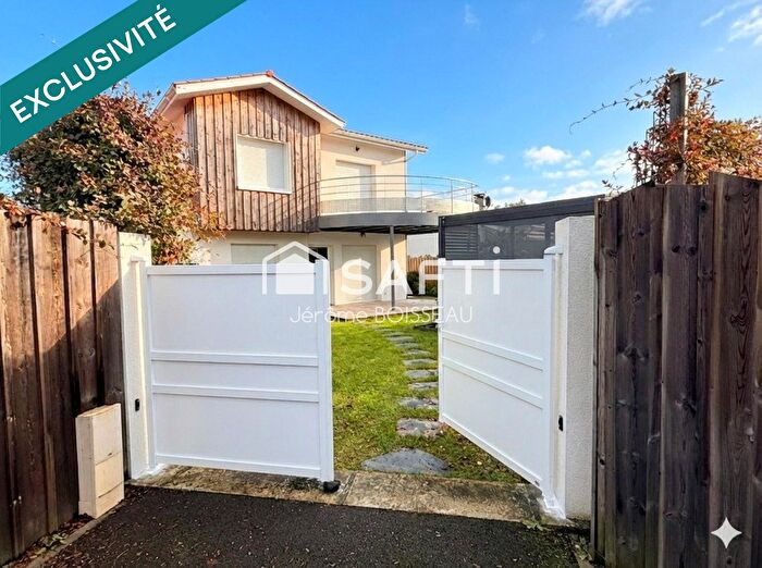 Maison à vendre - Biscarrosse, Pierricq, Megnicat - 4 pièces - 3 chambres