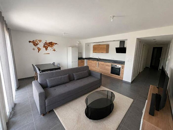Montbernier, Bourgoin-Jallieu : Appartement 3 pièces à louer