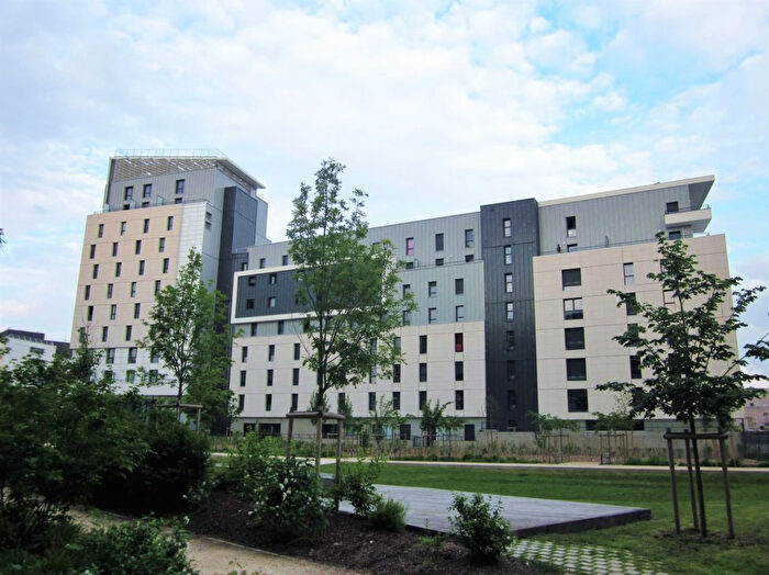 Colombes, Charles de Gaulle : Appartement 2 pièces à vendre