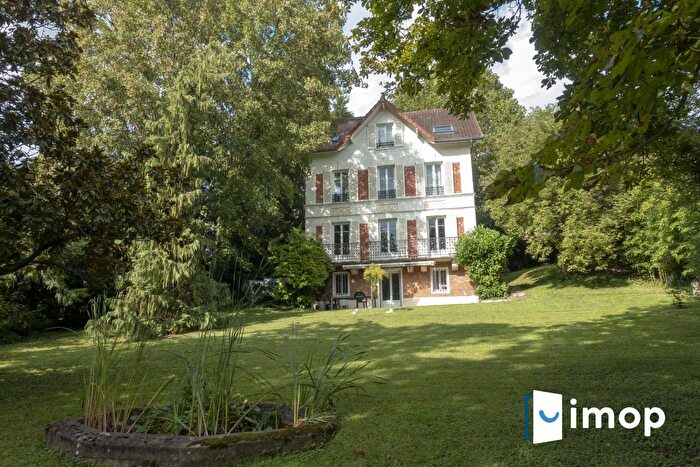 Maison à vendre - Mandres-les-Roses - 7 pièces - 5 chambres