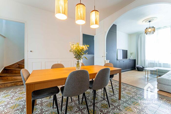 Maison à vendre - Templemars - 9 pièces - 3 chambres