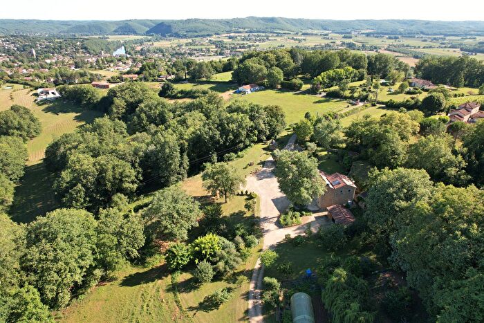 Maison 5 pièces à Puy-lévêque, à vendre