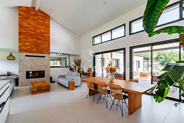 Maison à vendre - Mios - 7 pièces - 4 chambres