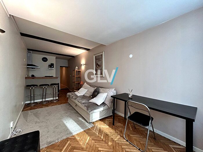 Appartement 2 pièces à Vieux Lille, à louer
