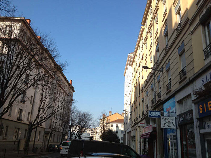 Appartement à louer - Lyon e , Sans Souci, Dauphiné - 2 pièces - 1 chambre