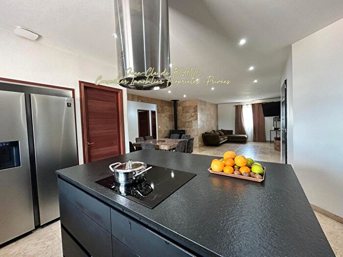 Maison 4 pièces à vendre à Virsac
