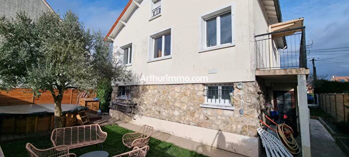 Maison à vendre - Sucy-en-Brie, Bruyères - 7 pièces - 5 chambres