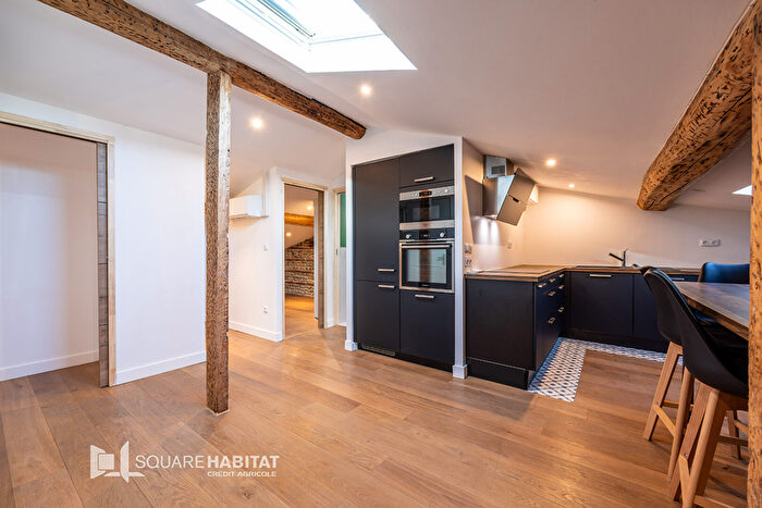 Maisons à vendre et appartements à louer - 1