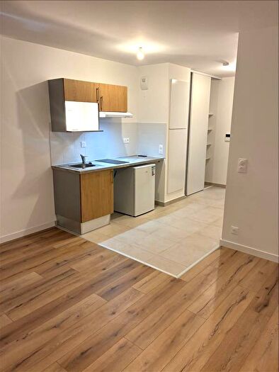 Appartement à louer - Clichy-sous-Bois, La Forêt - 1 pièce