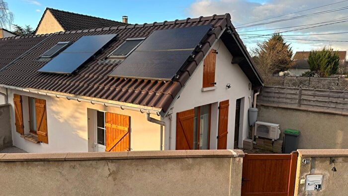 Maison 2 pièces à louer à Peripherie, Le Perray-en-Yvelines
