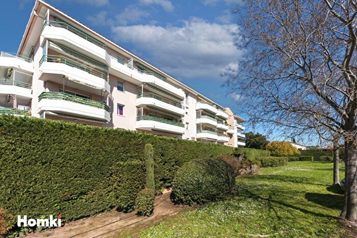 Appartement à vendre - Saint-Raphaël, Les Arênes - 4 pièces - 3 chambres