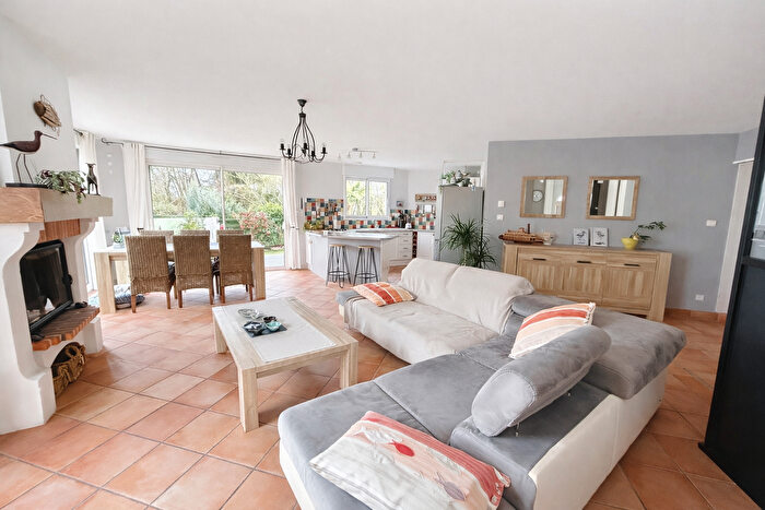 Maison à vendre - Avrillé - 5 pièces - 3 chambres