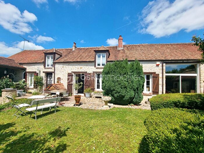 Saint-Brice : Maison 11 pièces à vendre