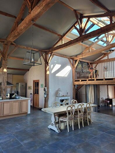 Maison 8 pièces à La Garnache, à vendre