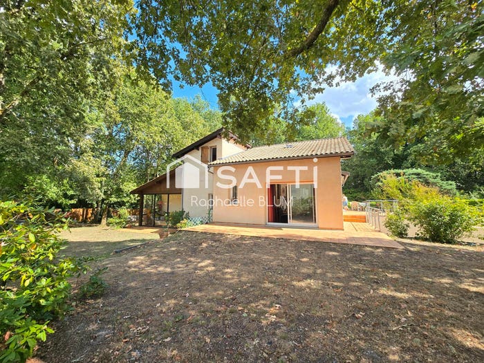 Maison 7 pièces à Cestas, Centre-ville, Bourg, à vendre
