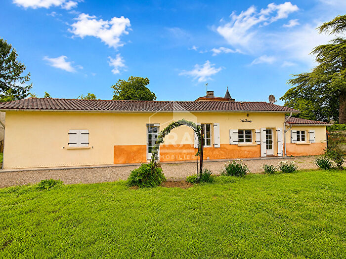 Maison 5 pièces à Villeneuve, à vendre