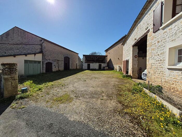 Maison à vendre - Chazelles - 3 pièces - 2 chambres