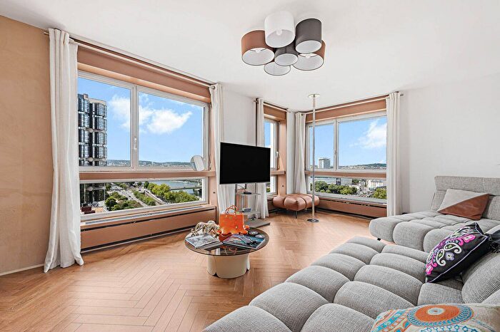 Appartement 4 pièces à louer à Dupleix-Motte Picquet, Paris 15ème arrondissement
