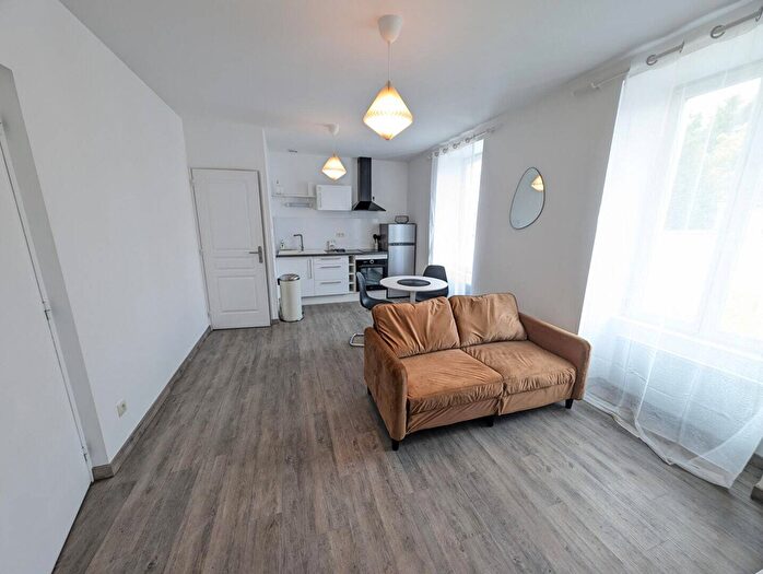 Appartement à louer - Couronne Centrale, Bourges - 2 pièces - 1 chambre