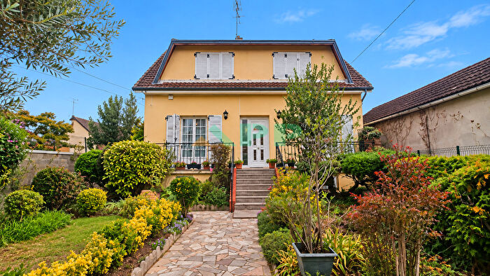 Athis-Mons, Centre-ville : Maison 7 pièces à vendre
