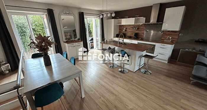 Centre, Portes-lès-Valence : Maison 5 pièces à louer