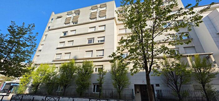 Appartement à louer - Bel-Air Nord, Paris ème arrondissement - 1 pièce