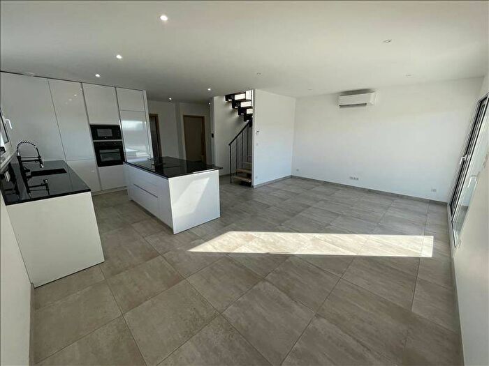 Economique, Saint-Cyr-sur-Loire - Maison 5 pièces à louer