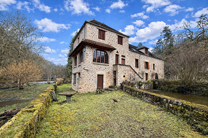 Maison à vendre - Magny - 12 pièces - 8 chambres
