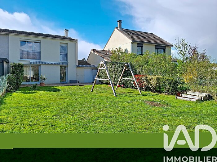 Maison 4 pièces à Lésigny, à vendre