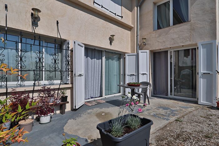 Maisons à vendre et appartements à louer - 1