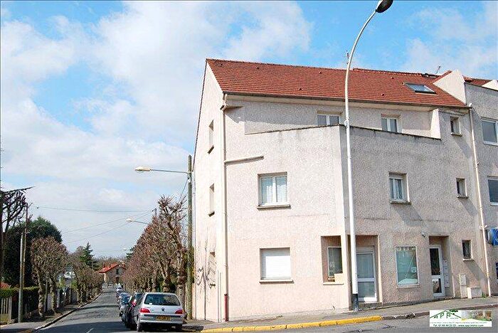 Centre Ville-Mousseaux-Plaine, Draveil : Appartement 3 pièces à louer