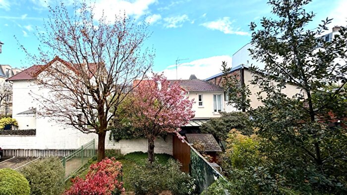 Appartement à vendre - La Garenne-Colombes, Centre Nord, Gare, Mairie - 2 pièces - 1 chambre