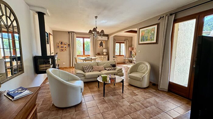 Solliès-Pont - Maison 8 pièces à vendre