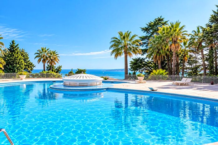 Appartement 2 pièces à Cannes, Californie Pezou, à vendre