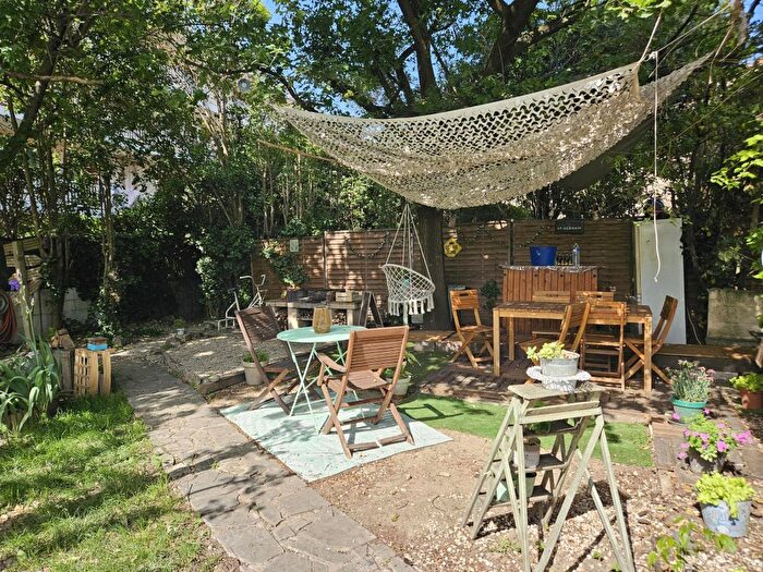 Appartement 2 pièces à Nîmes, Les Amoureux, à vendre