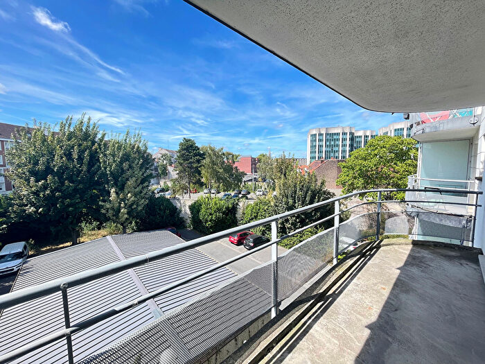 Appartement à louer - Lille, Wazemmes - 3 pièces - 2 chambres