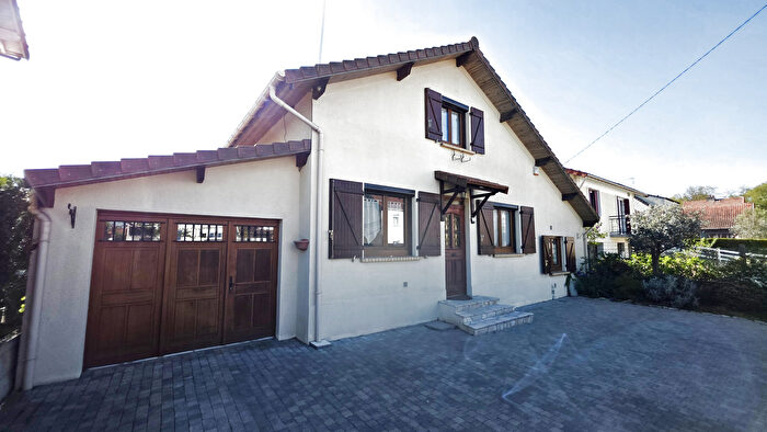 Tremblay-en-France, Le Vert Galant : Maison 7 pièces à vendre