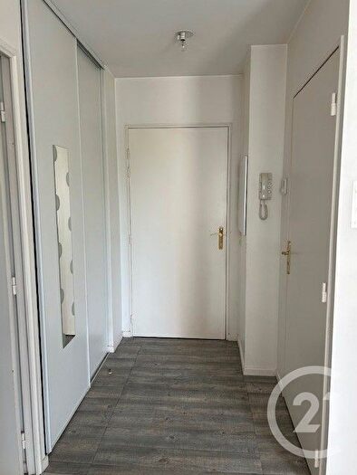 Appartement à louer - Corbeil-Essonnes, Pressoir, Prompt - 2 pièces - 1 chambre