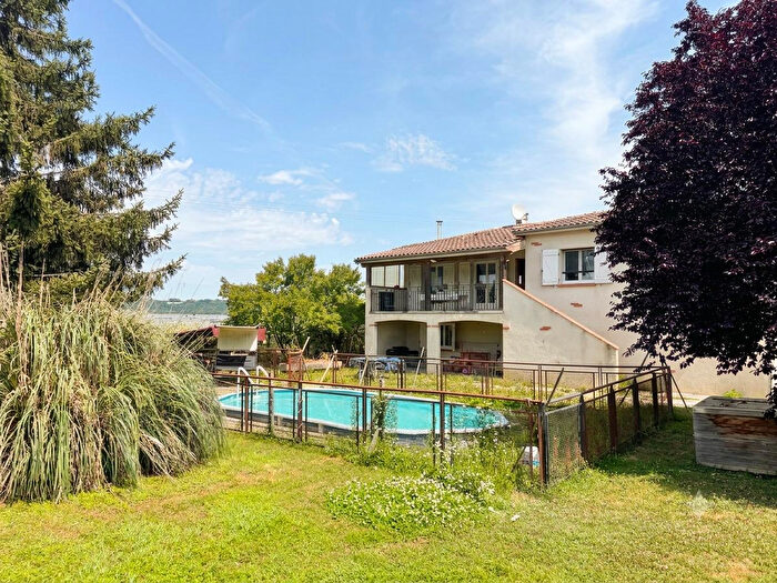 Maison 6 pièces à Montesquieu, à vendre