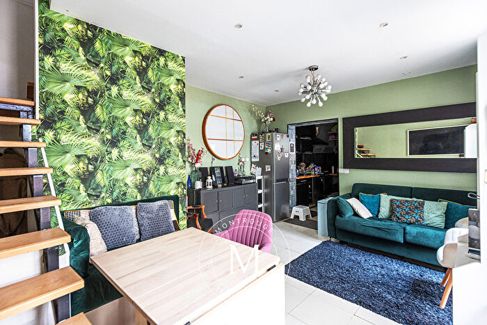 Maison à vendre - Montrouge, Porte de Châtillon - 4 pièces - 2 chambres